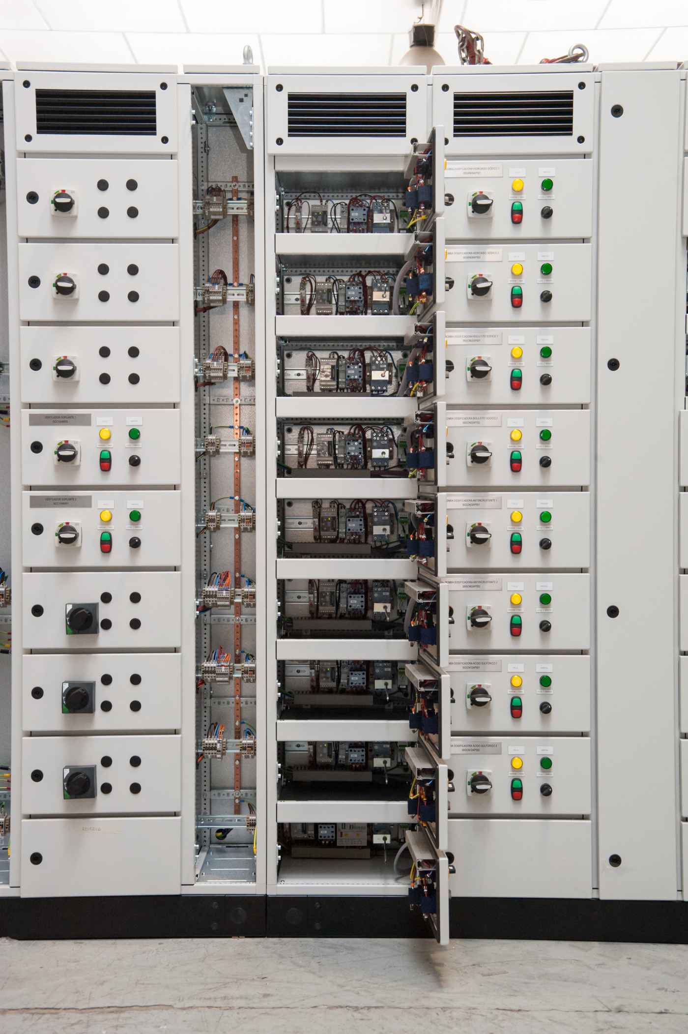 Cuadros CCM, centro de control de Motores | WEG AUTRIAL